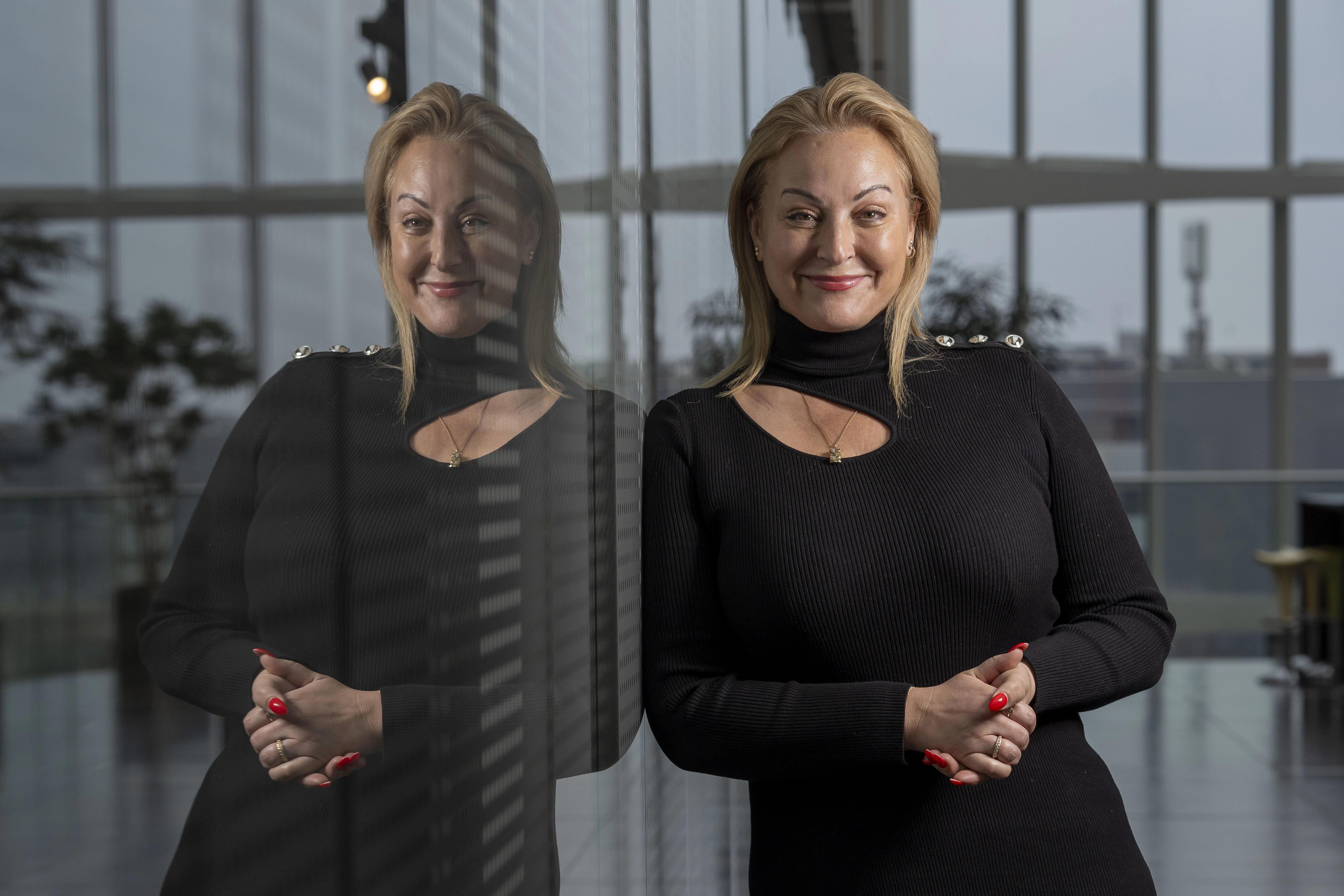 Stéphanie Surrugue skal være vært til Melodi Grand Prix 2025 | Familie ...