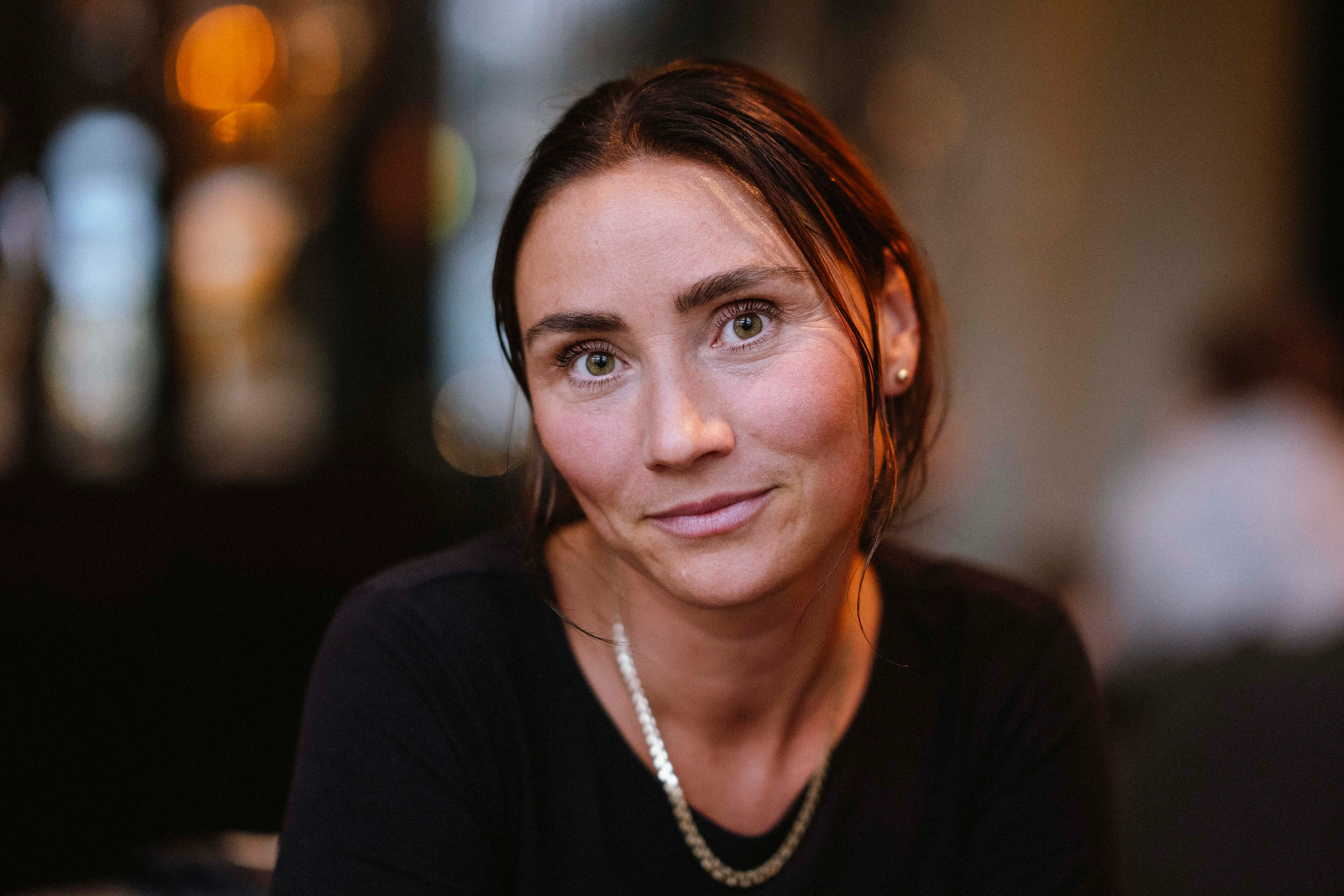 Stephanie León måtte på rejse for at finde sig selv | Familie Journal